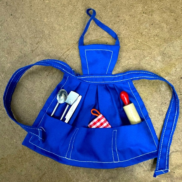 Barbie | Other | 962 Vintage Barbie Barbecue Apron With Assessors ...